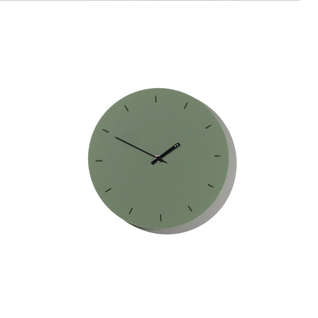 Go Green with the Minimalist wall clock – TOO DESIGNS